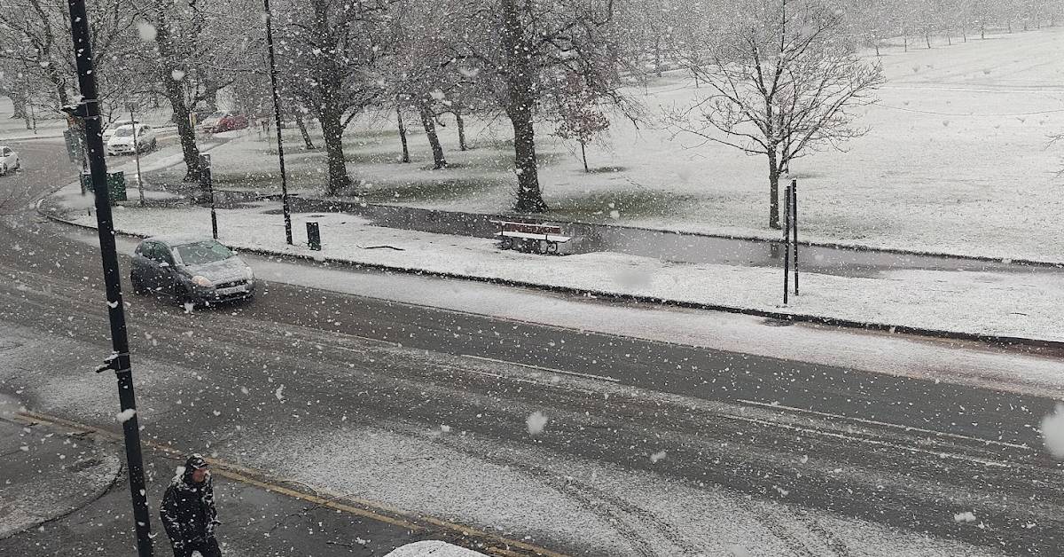 Heavy snowfall hits Harrogate district this afternoon