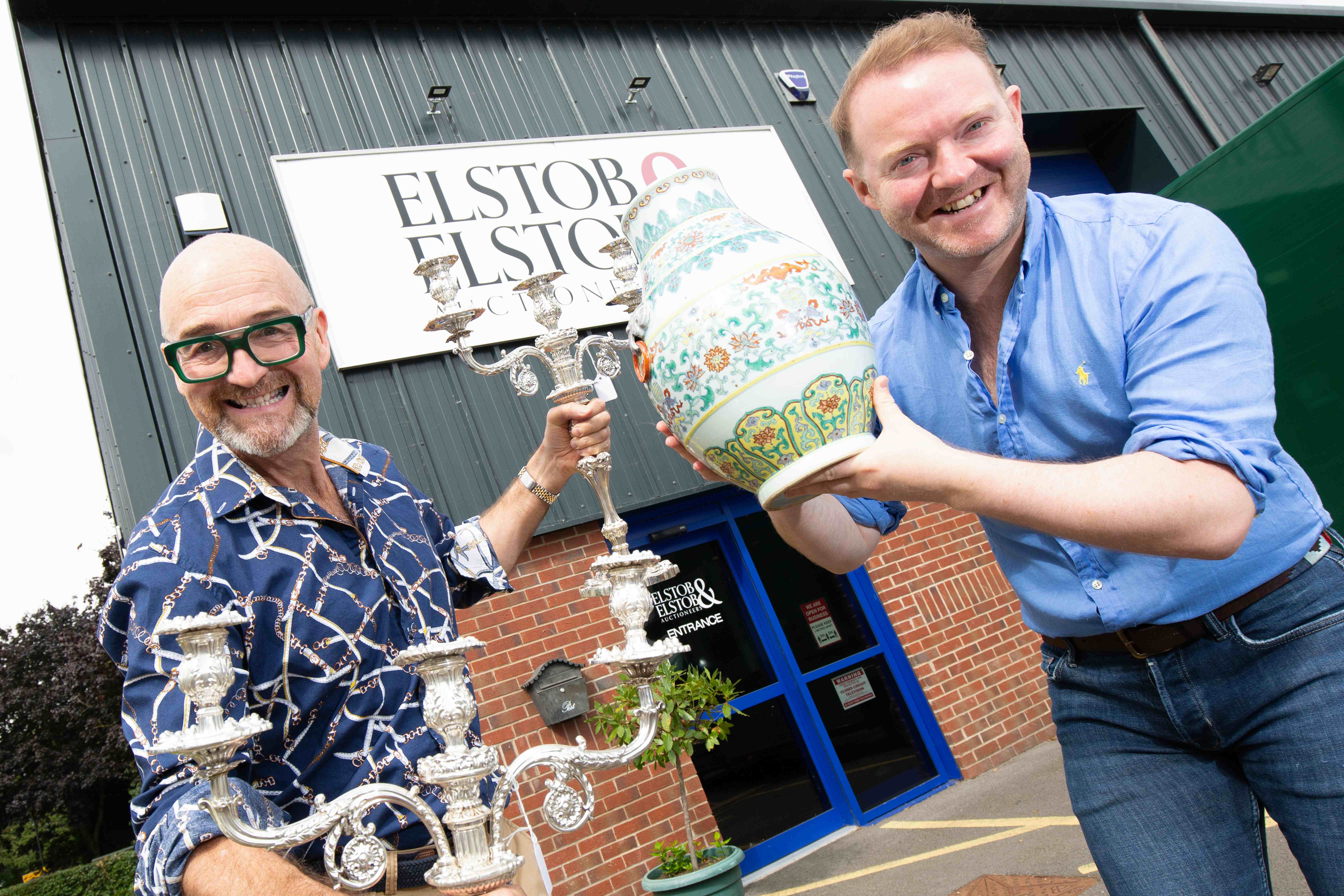 Celebrity antiques expert David Harper to host new game show in Ripon