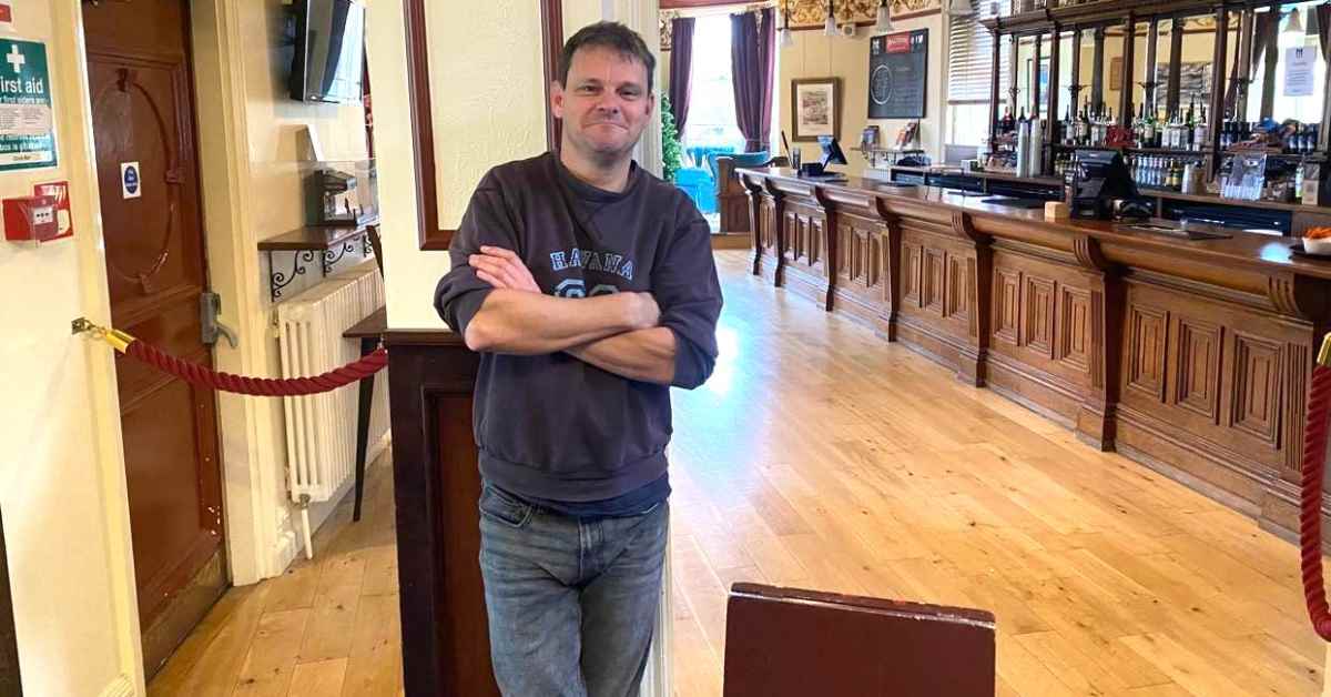 Panto legend Tim Stedman brings Christmas magic to Harrogate again