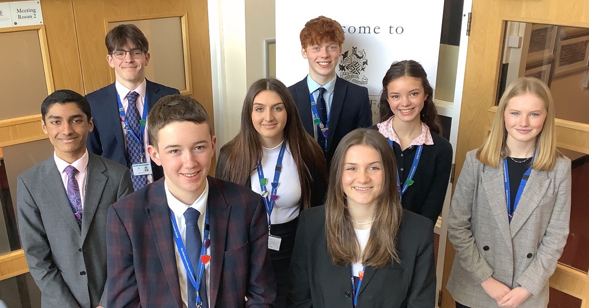 Harrogate Grammar School Logo