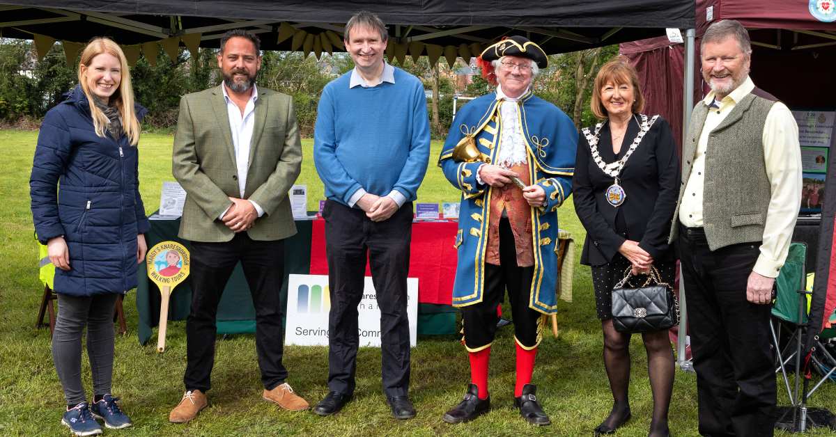 Knaresborough town crier Roger Hewitt prepares for final cry