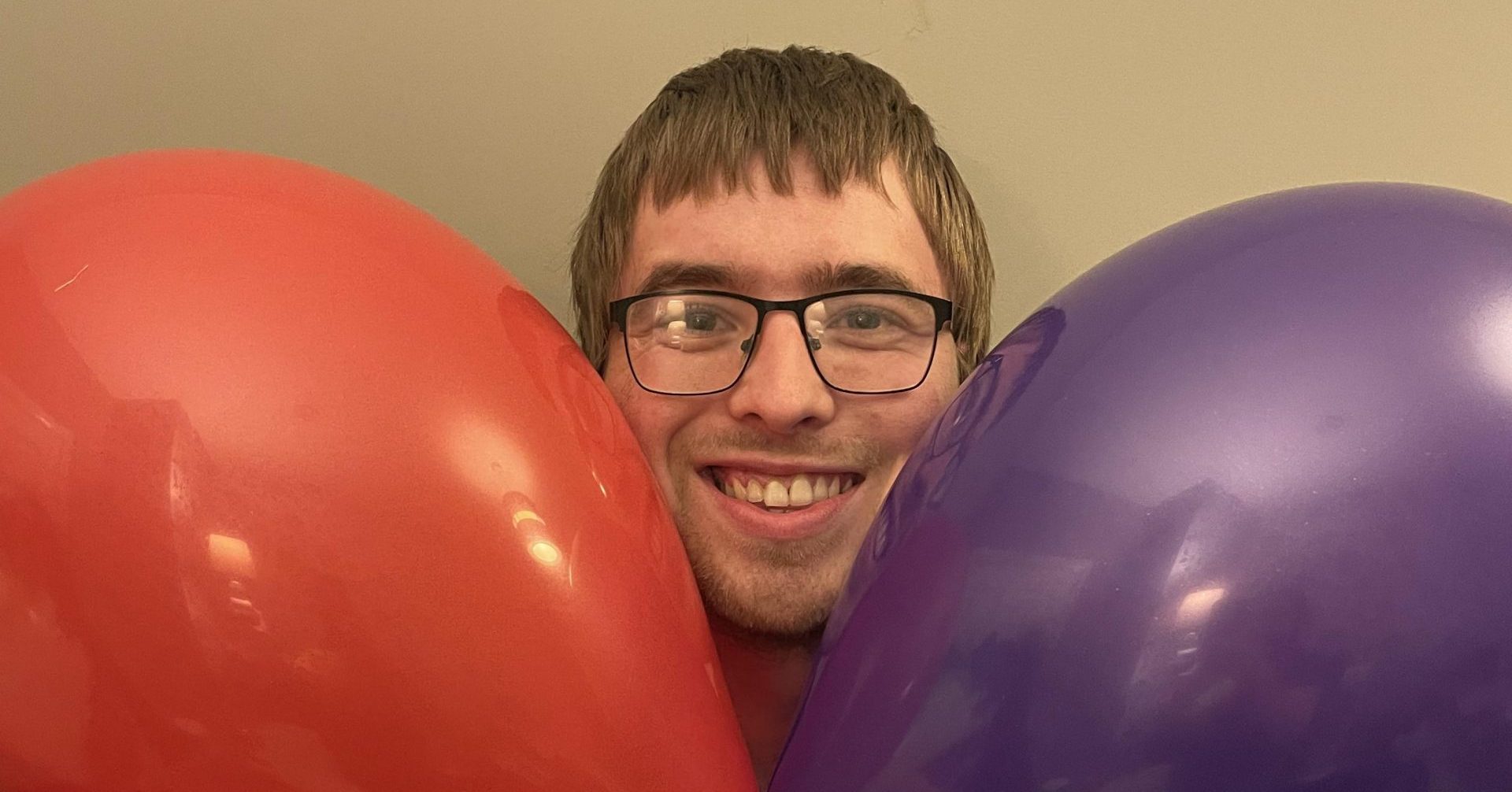 Killinghall man overcomes balloon phobia to launch new venture
