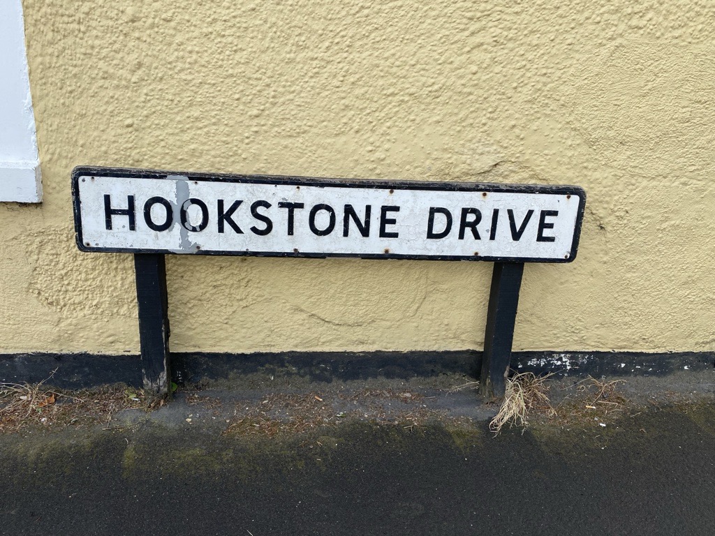 Council urged to create 20mph zones in Hookstone area